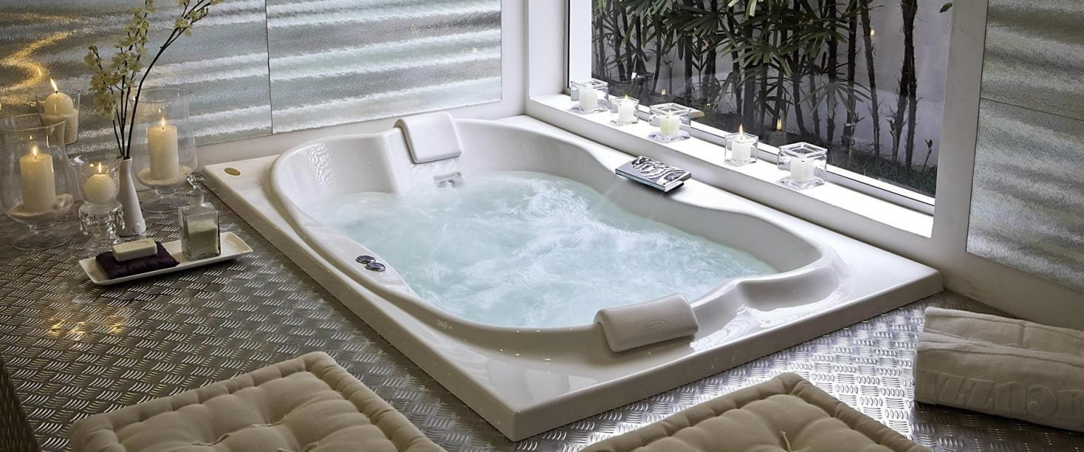 Bañeras con Hidromasaje Jacuzzi®